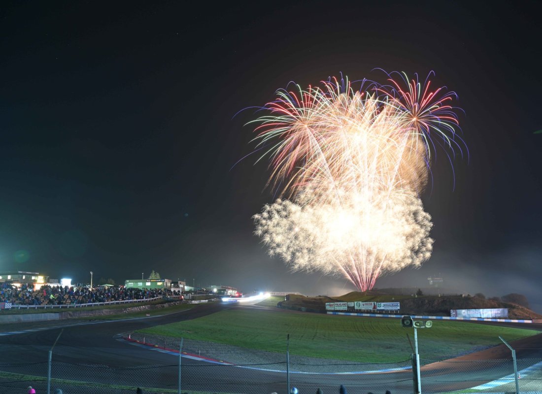 LIVE-ACTION FAMILY EVENT WITH FIREWORKS at Knockhill